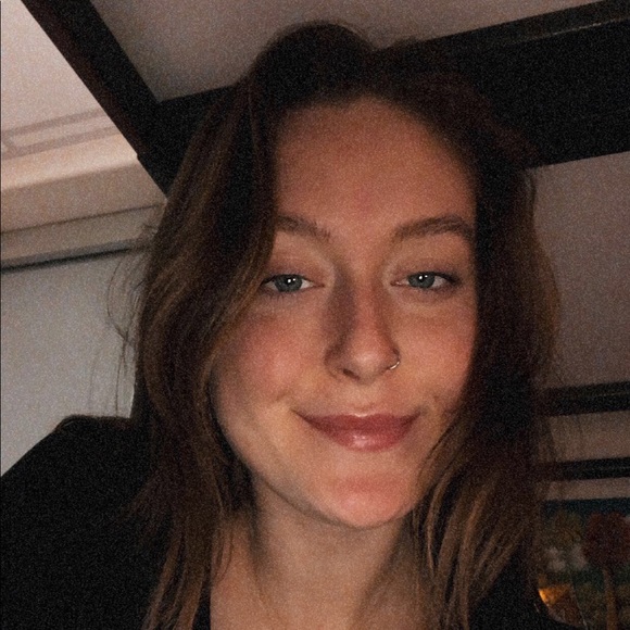 Bri's Closet (@errythingbagels) | Poshmark